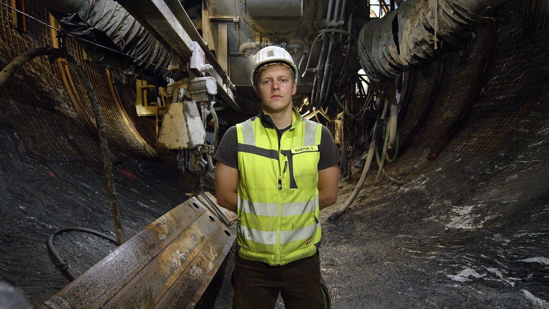 Earth (1996) - Where to Watch It Streaming Online | Reelgood