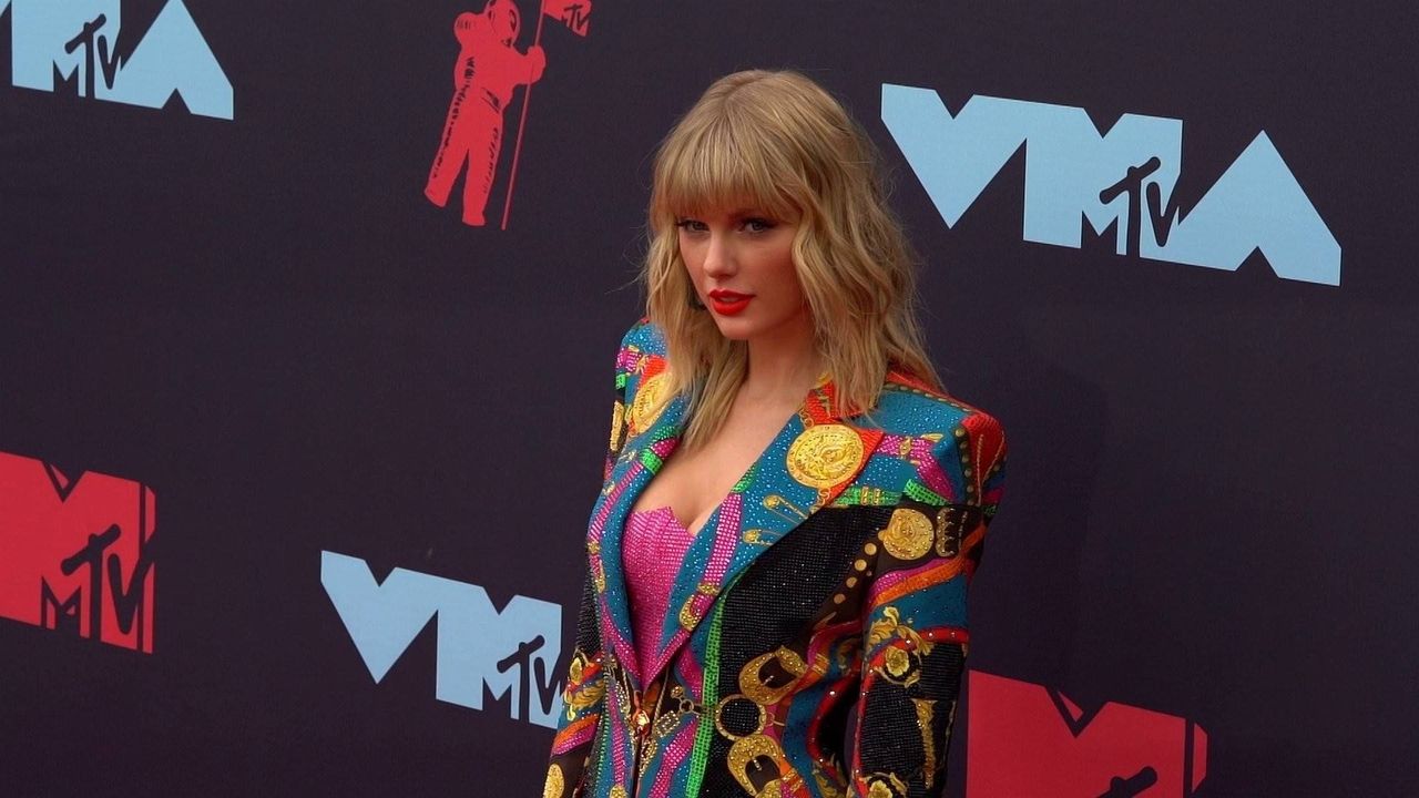 The Complete Taylor Swift Story (2023): Where to Watch and Stream Online | Reelgood