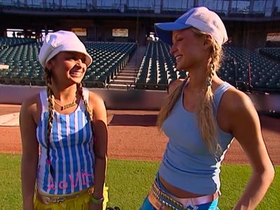 The Simple Life Season 2: Where To Watch Every Episode | Reelgood