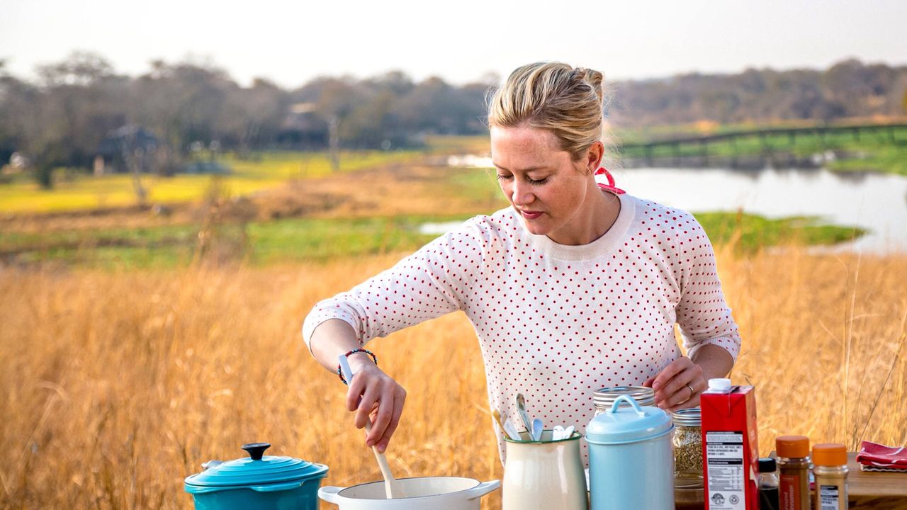 Sarah Graham: Food Safari: Where to Watch and Stream Online | Reelgood