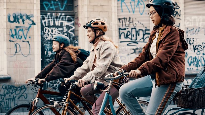 The Three Detectives: Where to Watch and Stream Online | Reelgood