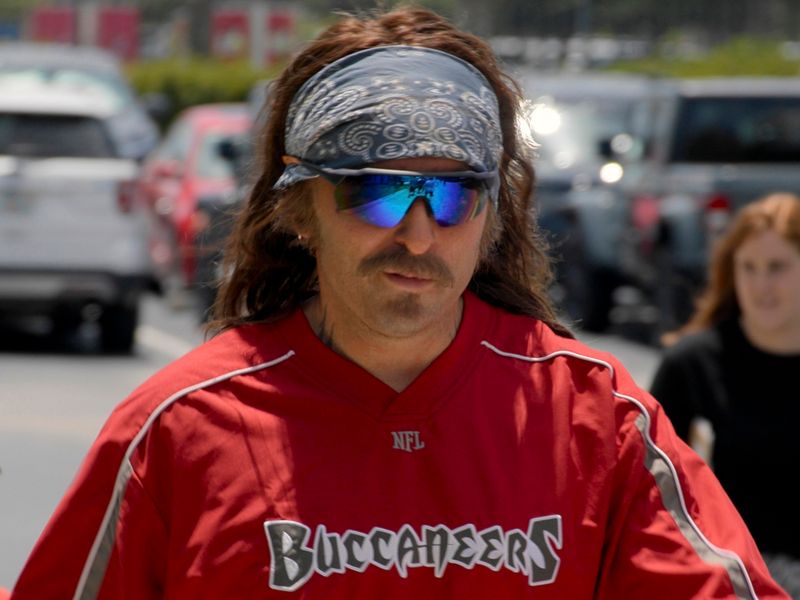 Eli Manning Presents: The Undercovers: Where to Watch and Stream Online ...