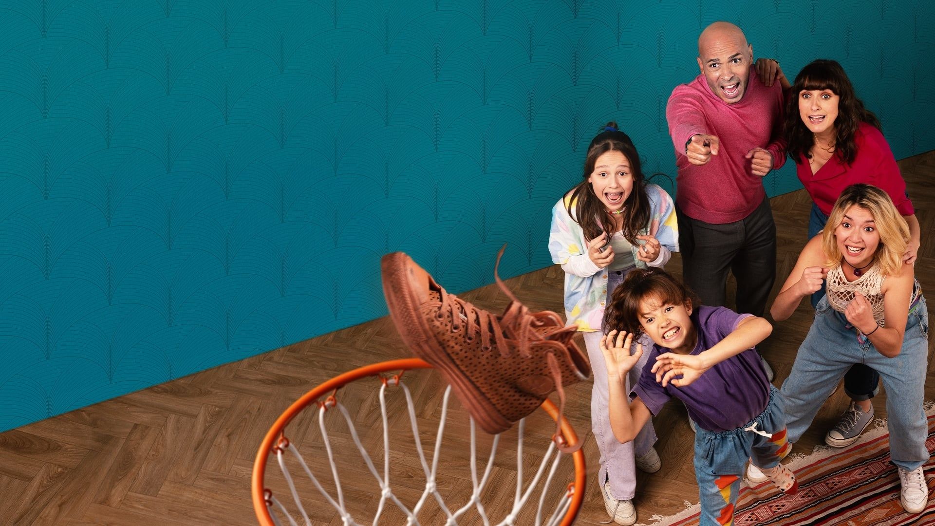 Week-End Family - Watch Episodes on Disney+ or Streaming Online | Reelgood