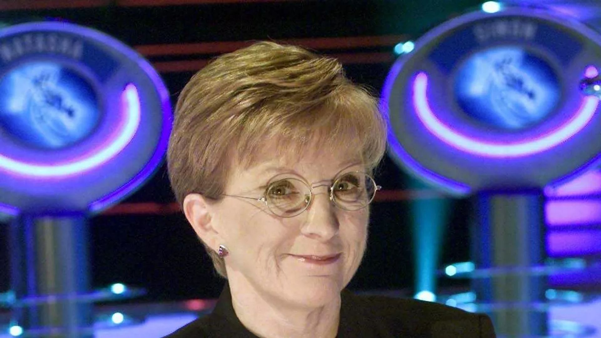 The Weakest Link (UK) - Where to Watch Every Episode Streaming Online ...