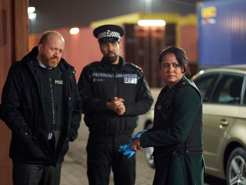 DI Ray Season 1: Where To Watch Every Episode | Reelgood