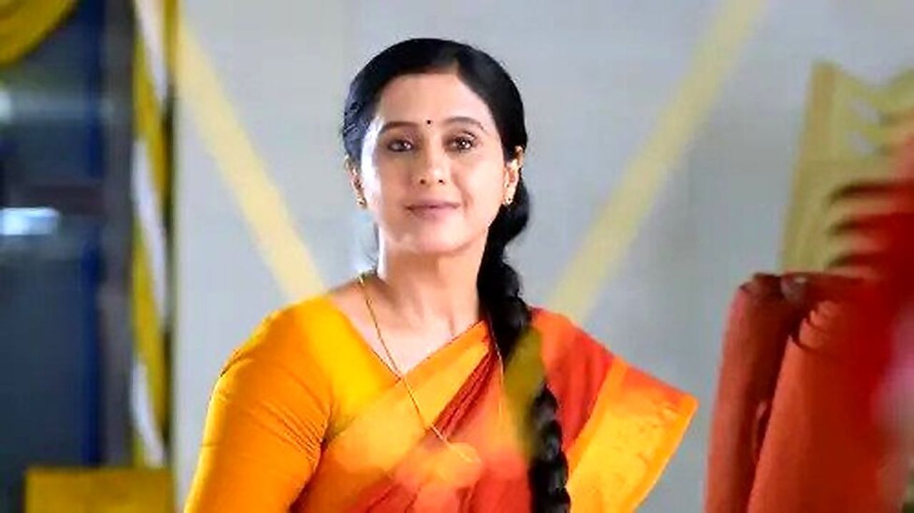 Pudhu Pudhu Arthangal: Where to Watch and Stream Online | Reelgood