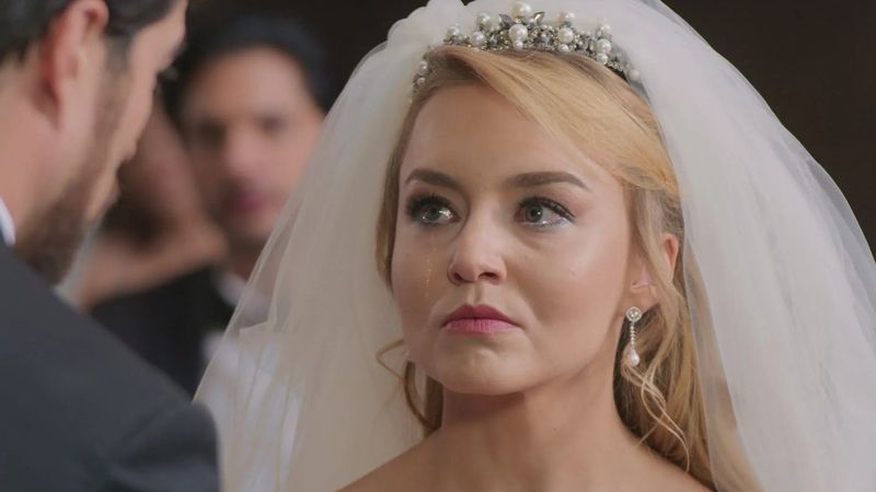 El amor invencible: Where to Watch and Stream Online | Reelgood