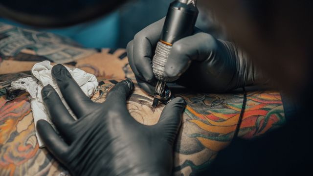 Rumble & Hum: Where to Watch and Stream Online | Reelgood