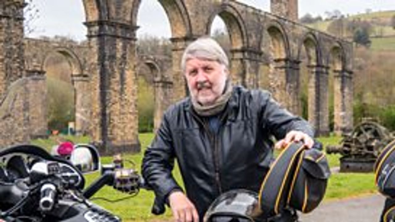 Cymoedd Roy Noble: Where to Watch and Stream Online | Reelgood