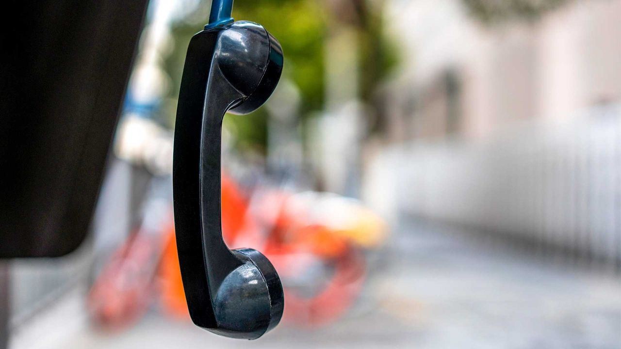 Shocking Emergency Calls: Where to Watch and Stream Online | Reelgood