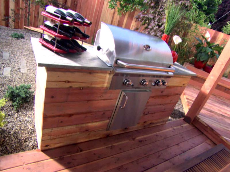 Yard Crashers: Where to Watch and Stream Online | Reelgood