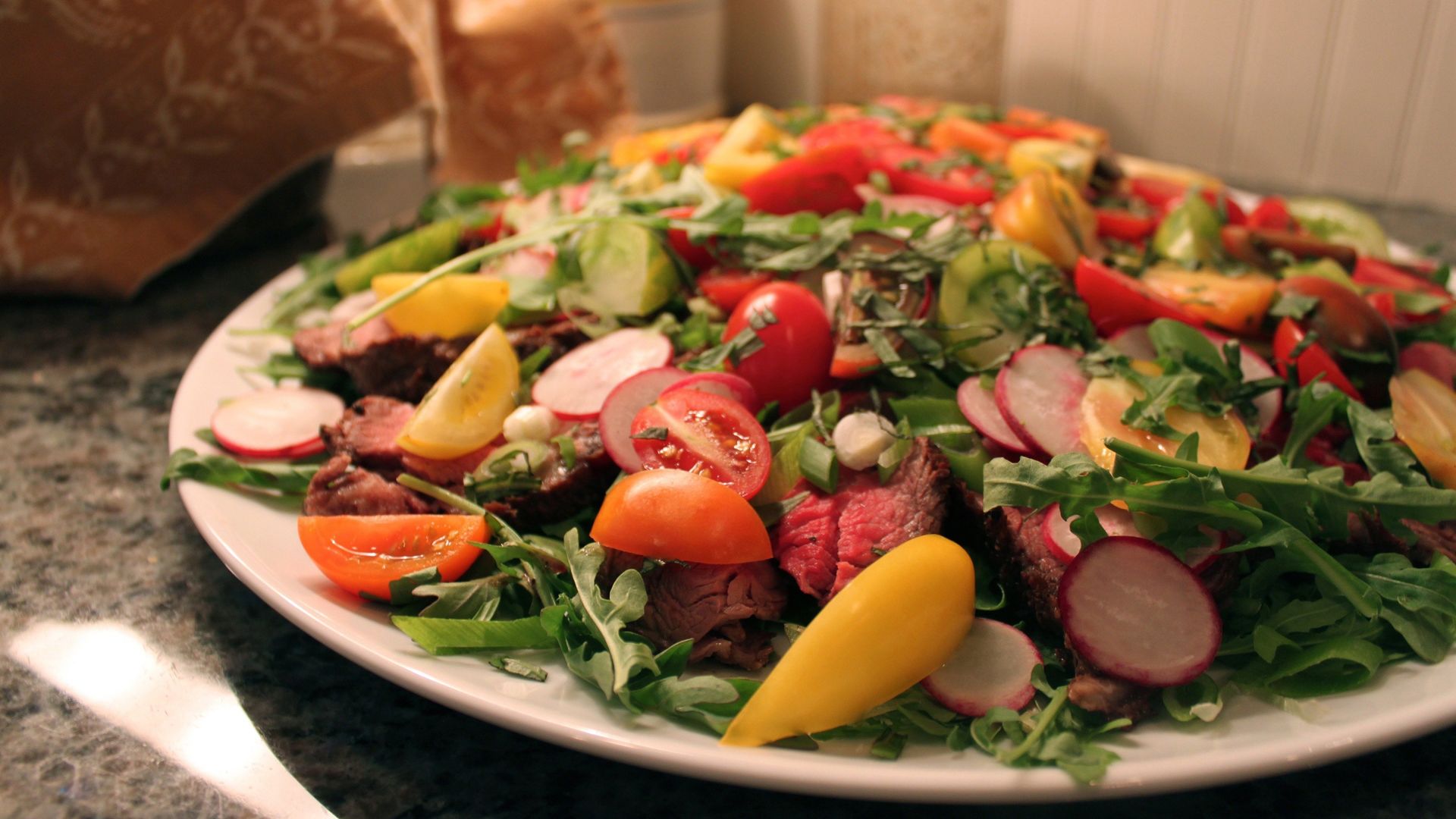 Food 911 - Watch Episodes on Discovery+, Food Network, and Streaming ...