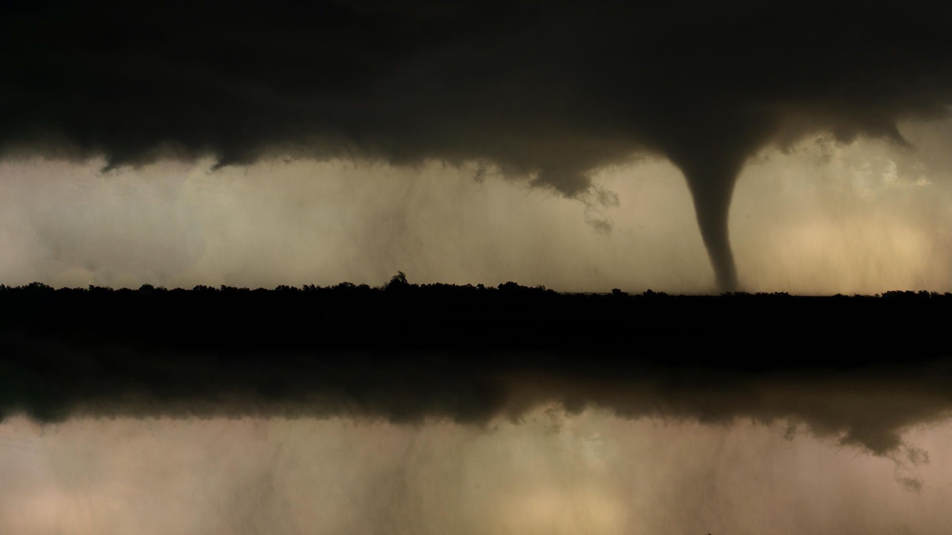 Tornado Hunters - Watch Episodes on Freevee or Streaming Online | Reelgood
