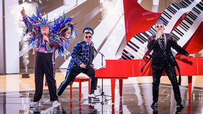 Starstruck Season 1: Where To Watch Every Episode | Reelgood