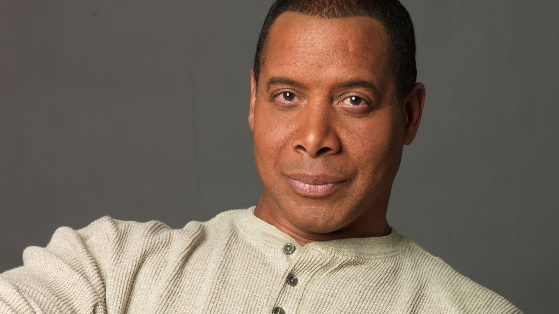 Unsealed: Conspiracy Files - Watch Episodes on PlutoTV, Plex, The Roku ...